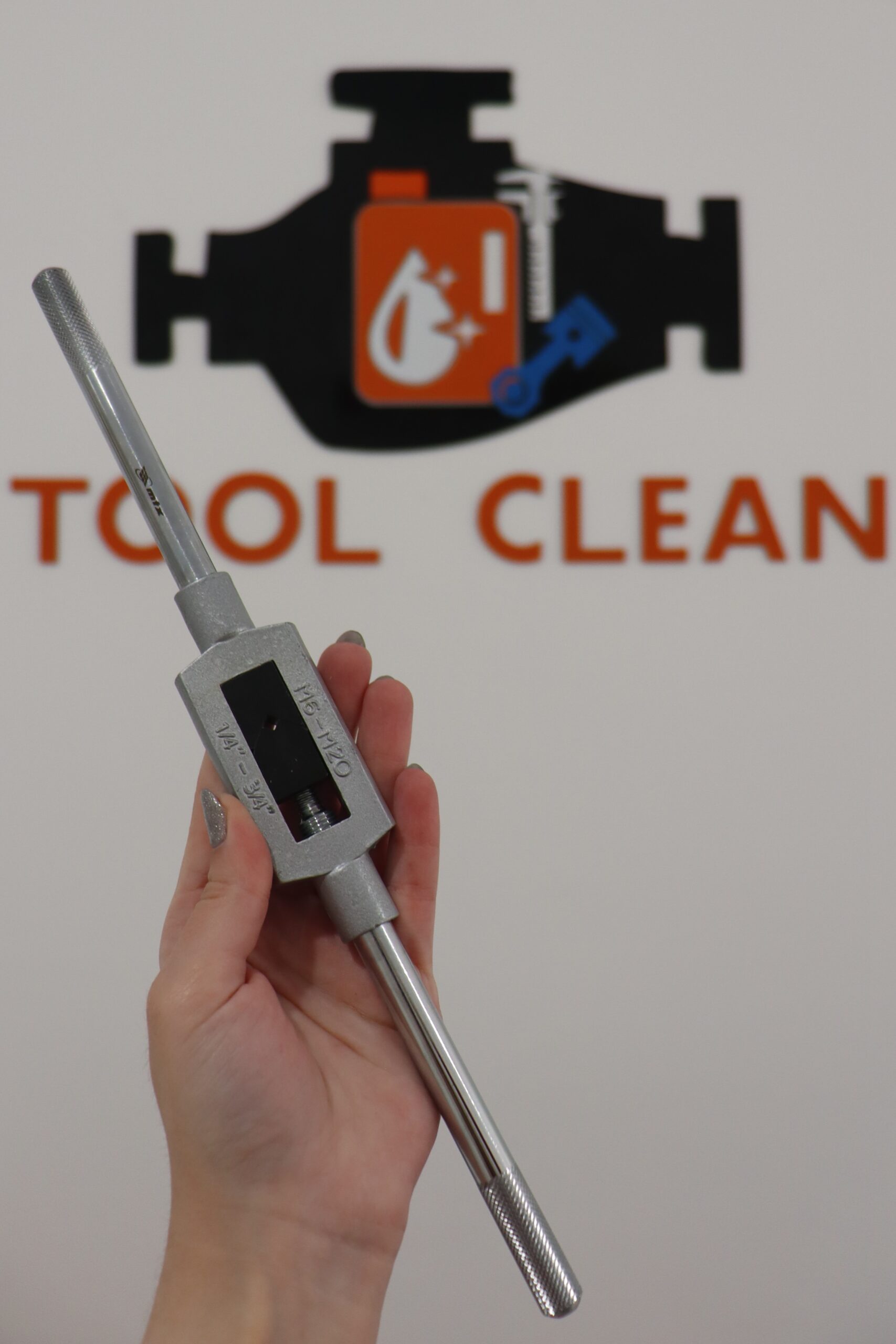 VIRA MACHO M6 - M20 - MANUAL - TOOL CLEAN | E-commerce